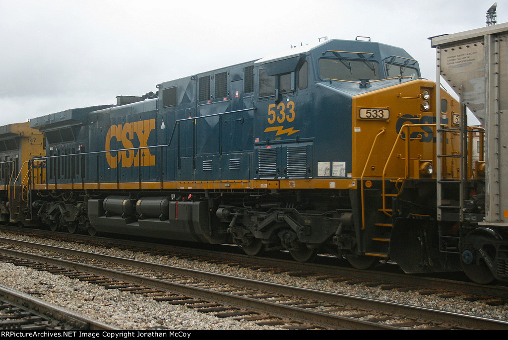 CSX 533